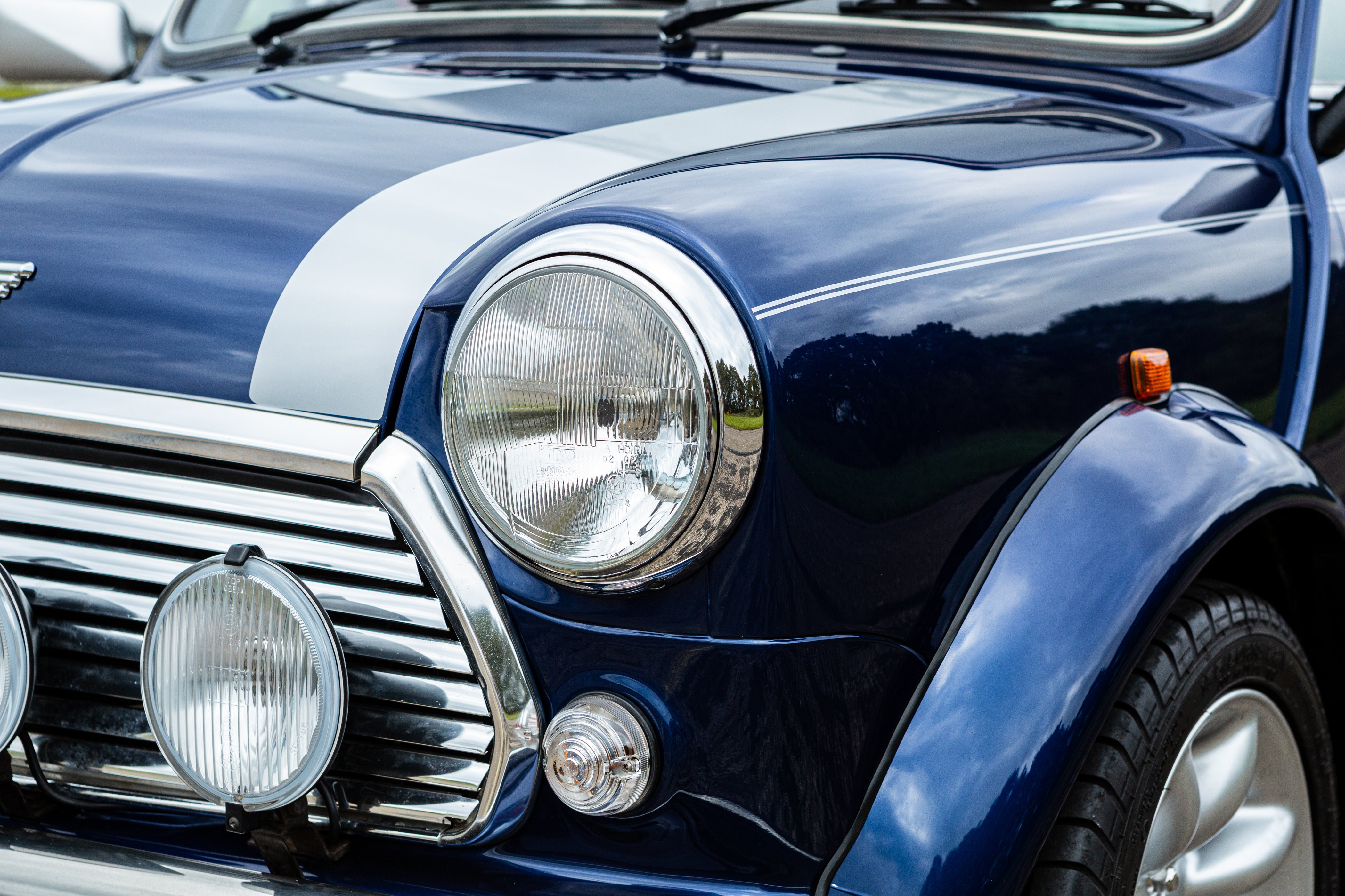 CLASSIC MINIS WANTED — Phil Mires Classic Cars