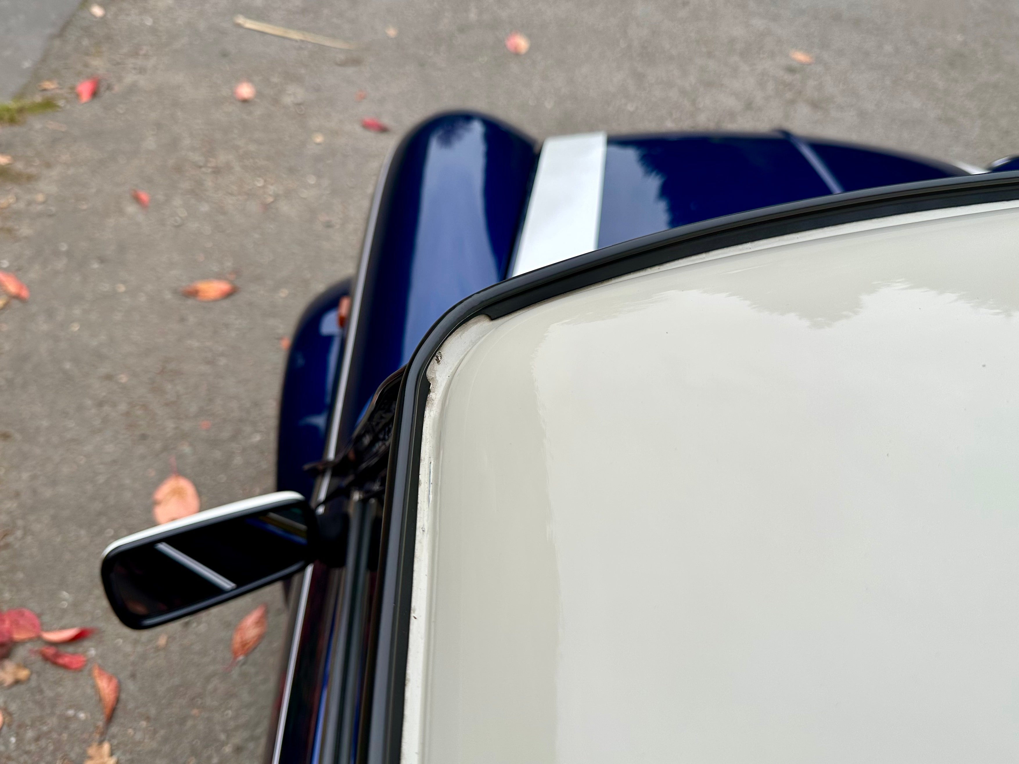 1999 CLASSIC ROVER MINI COOPER MPI SPORTSPACK TAHITI BLUE — Phil Mires ...