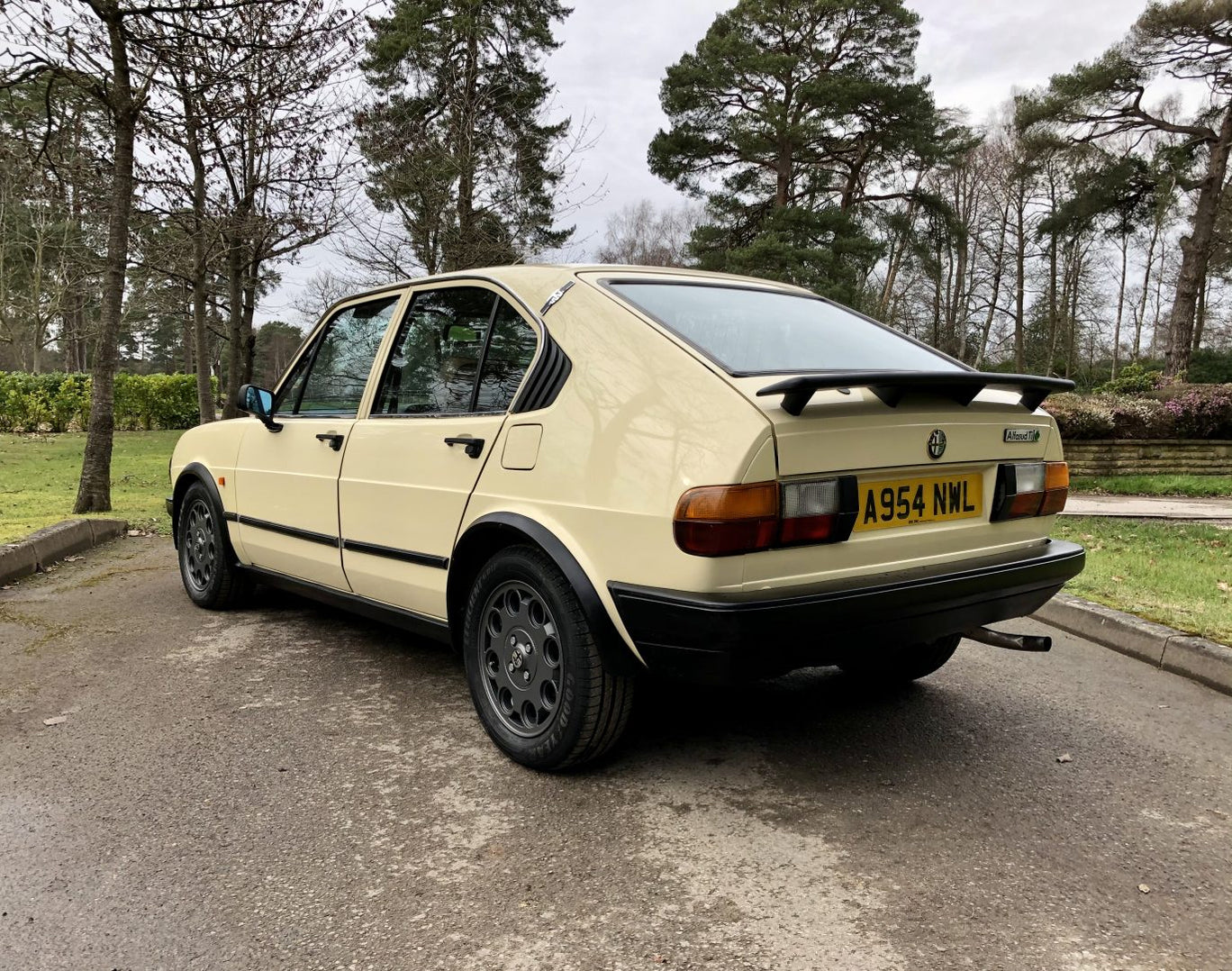 1984 ALFA ROMEO ALFASUD IVORY — Phil Mires Classic Cars